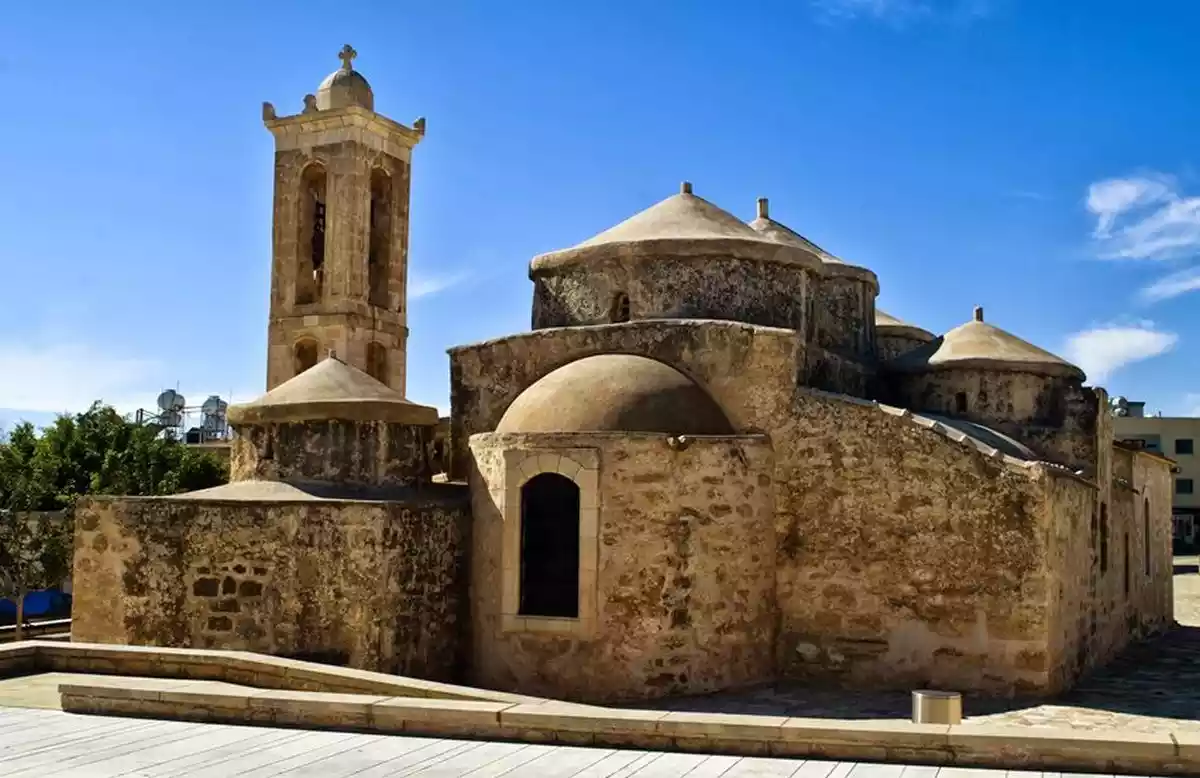 Αγία Παρασκευή: Θαύματα | Βίος | Εκκλησίες | Μάτια | Όραση